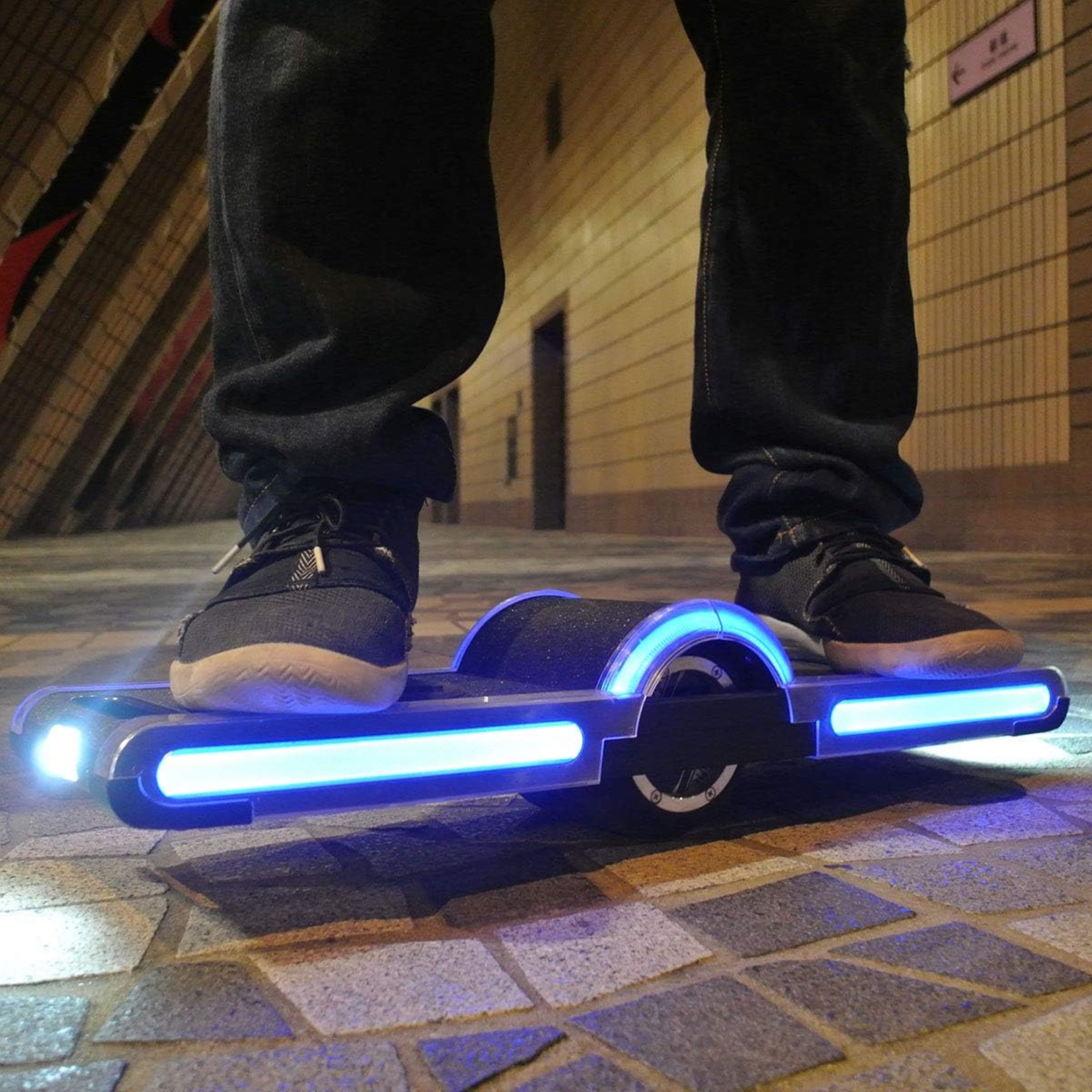One Wheel Electric Skateboard: Unleash the Fun in Your Ride - Scooter ...