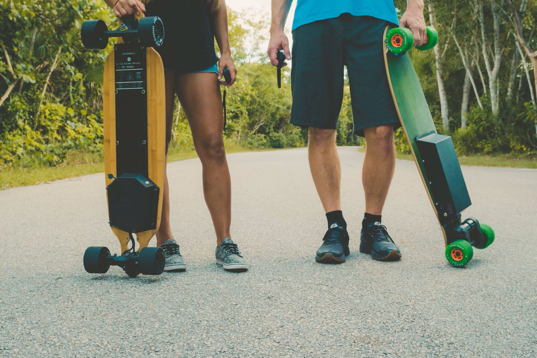 Electric Skateboard Remote: Top Picks for Smooth Rides - Scooter Trendz