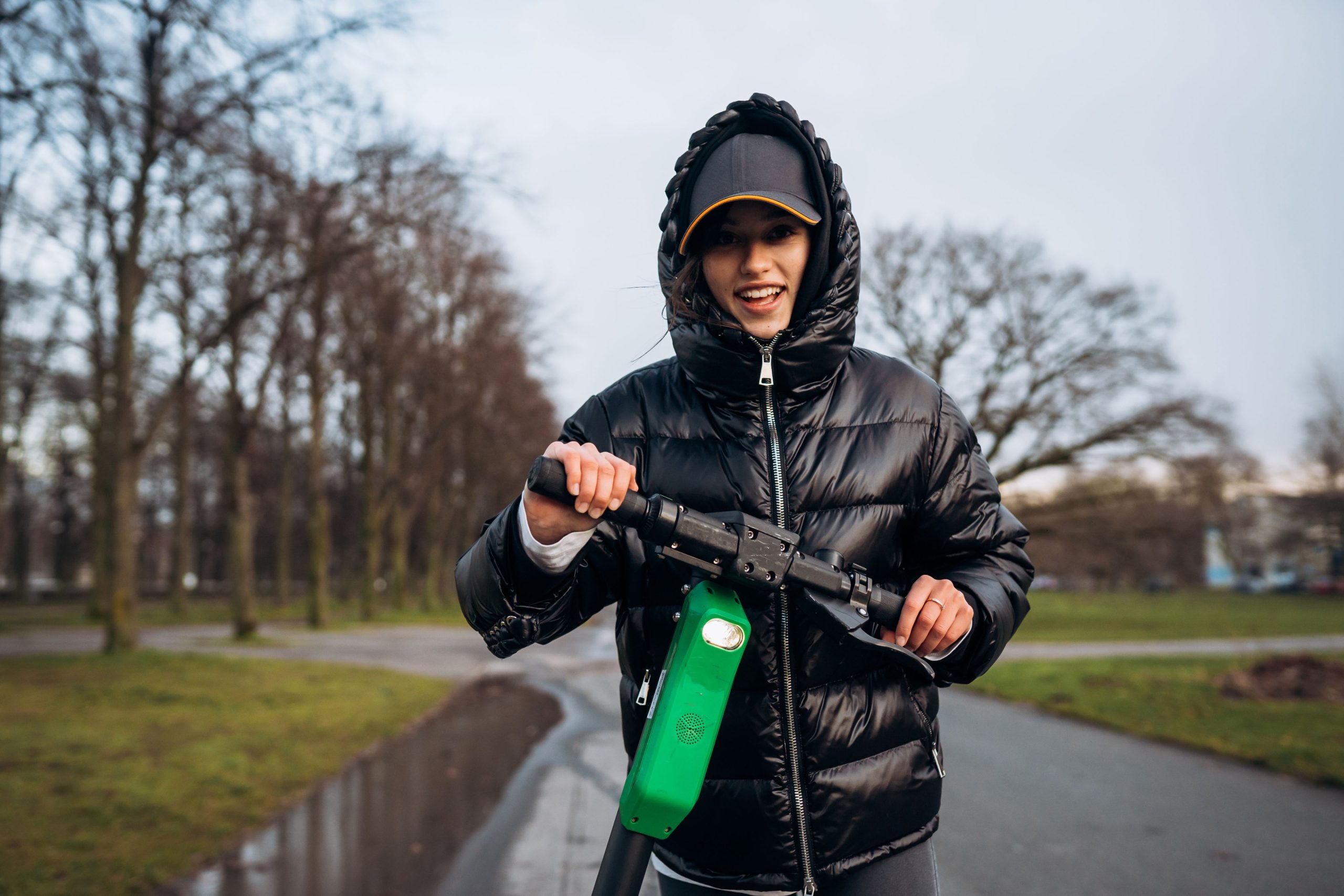 Discover the Perfect Electric Scooter Rain Cover for You - Scooter Trendz