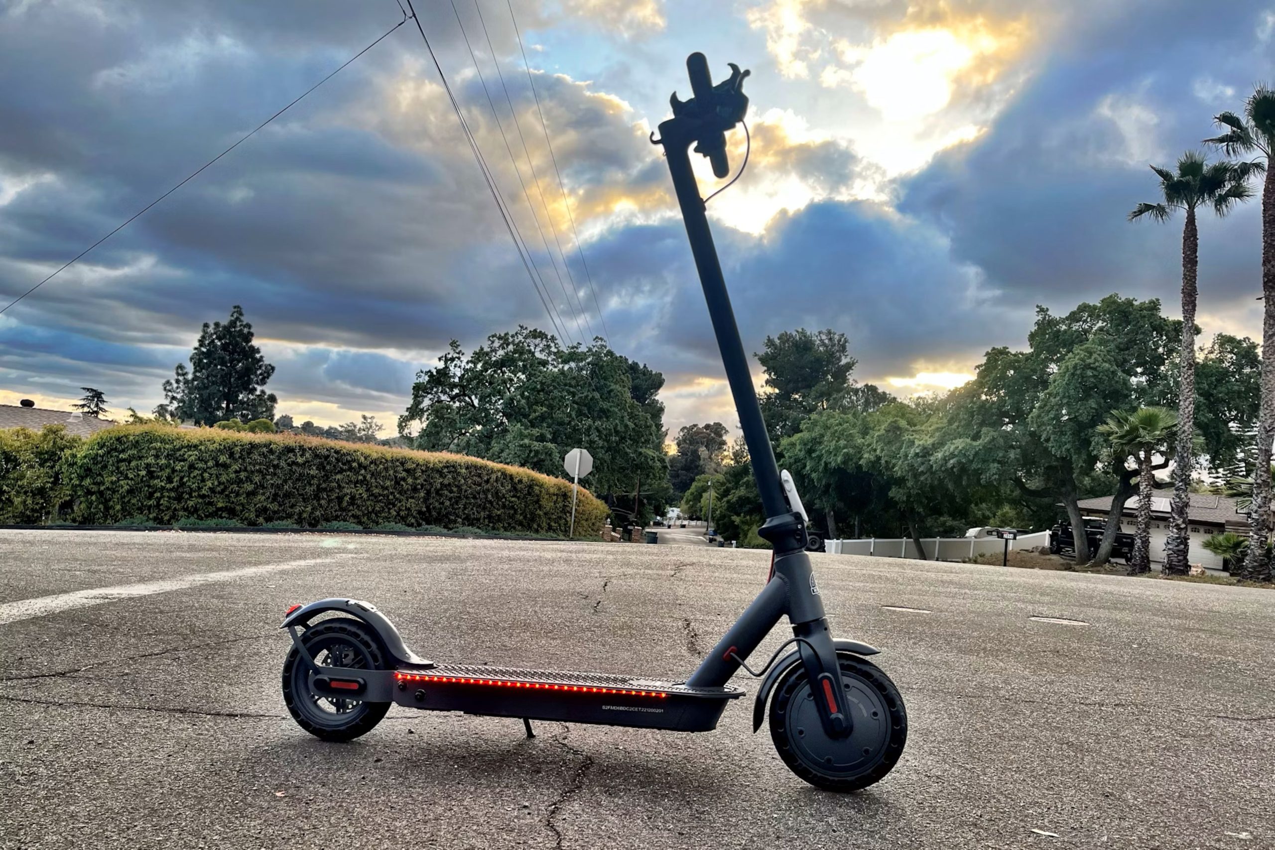 AOVOPRO Electric Scooter: Revolutionize Your Commute - Scooter Trendz